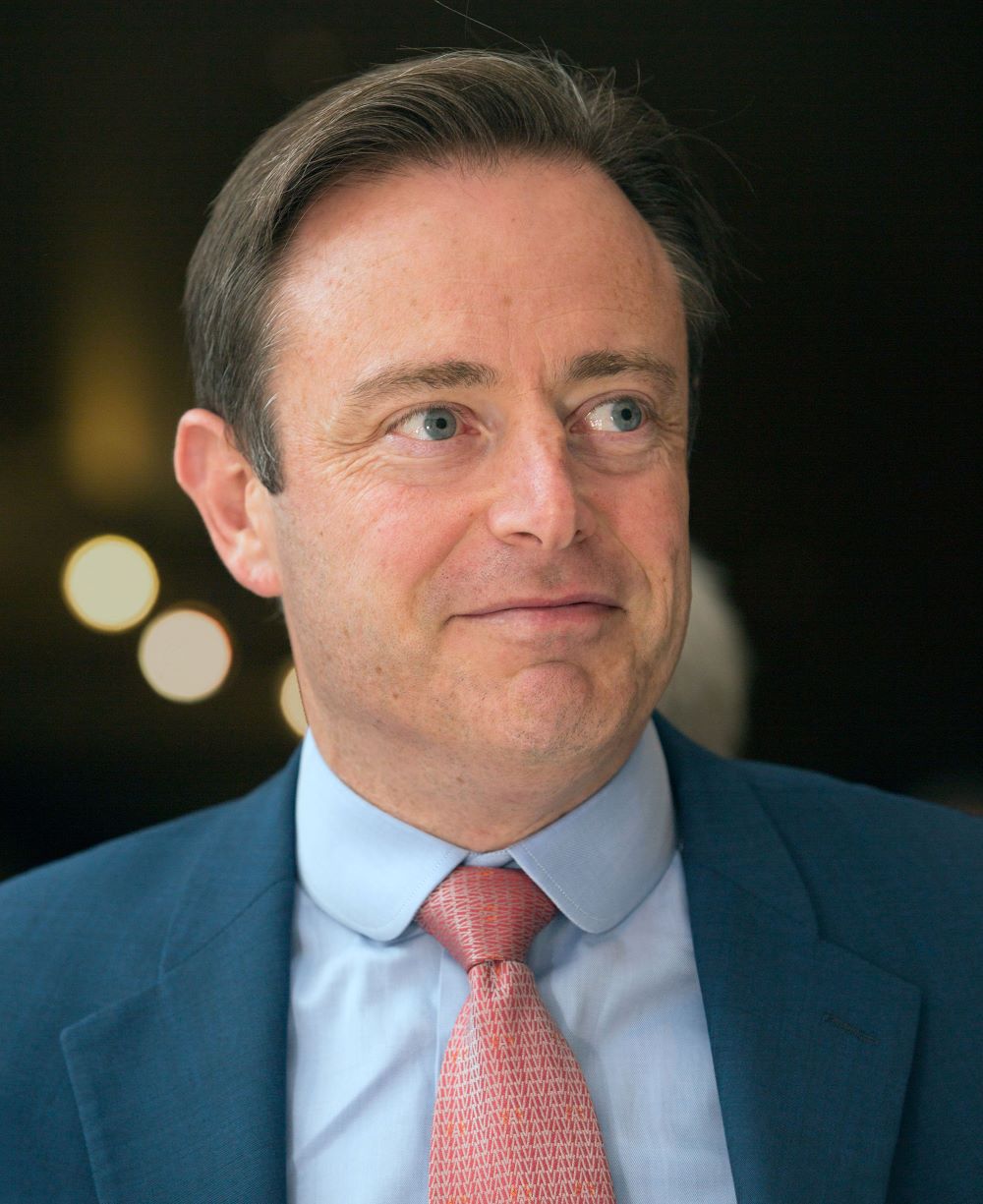 Regering-De Wever - Volledige samenstelling van de nieuwe federale ...