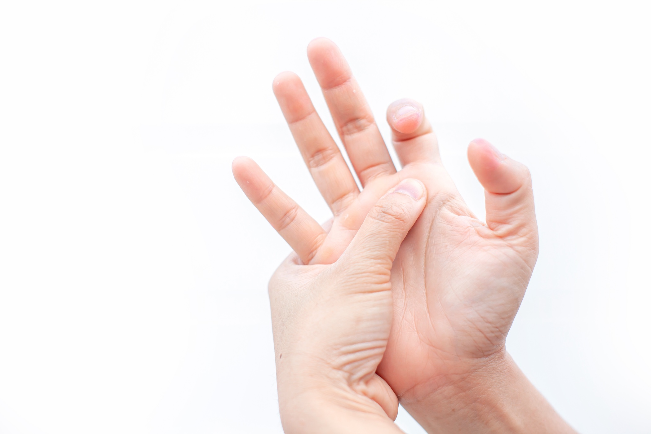 Efficacité des infiltrations de corticoïdes dans le syndrome du doigt à ...